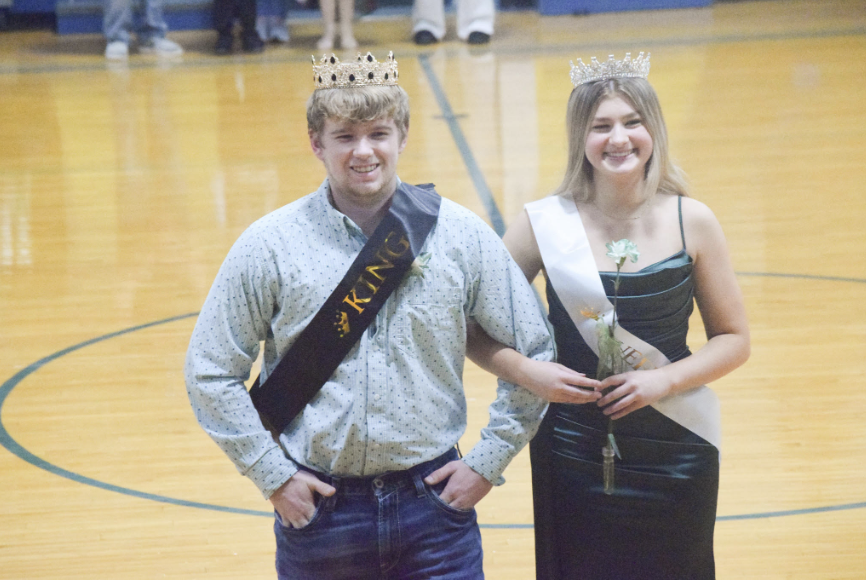 Nodaway-Holt, West Nodaway crown courtwarming kings, queens - Nodaway News