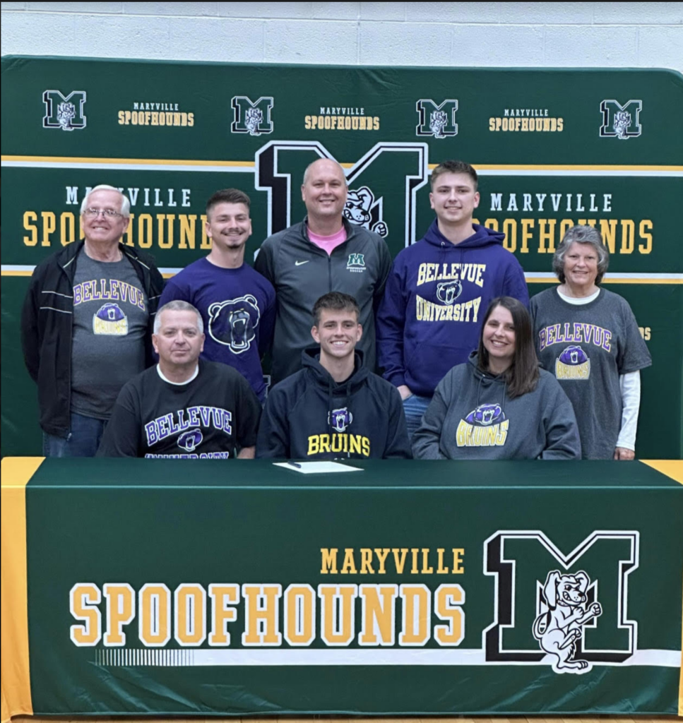 Two Spoofhound soccer players sign letters of intent - Nodaway News