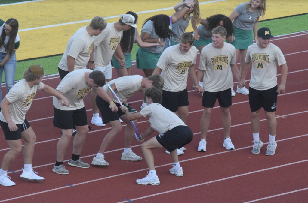 Spoofhounds kick-off fall season with pep rally - Nodaway News